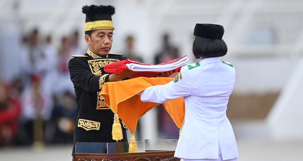 Mengenal Baju Adat Kustin, Ini Filosofi dan Desainnya yang Indah!