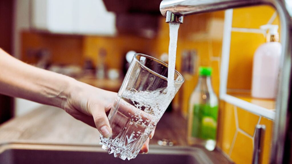 Air Keran di IKN Bebas Bakteri E.coli, Bisa Langsung Diminum!