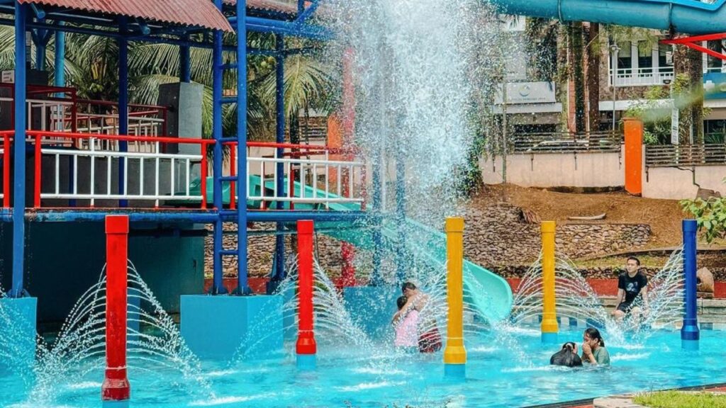 4 Rekomendasi Terbaik Kolam Renang di Kalimantan Timur