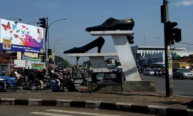 Mengenal Pasar Cibaduyut Bandung yang Ikonik