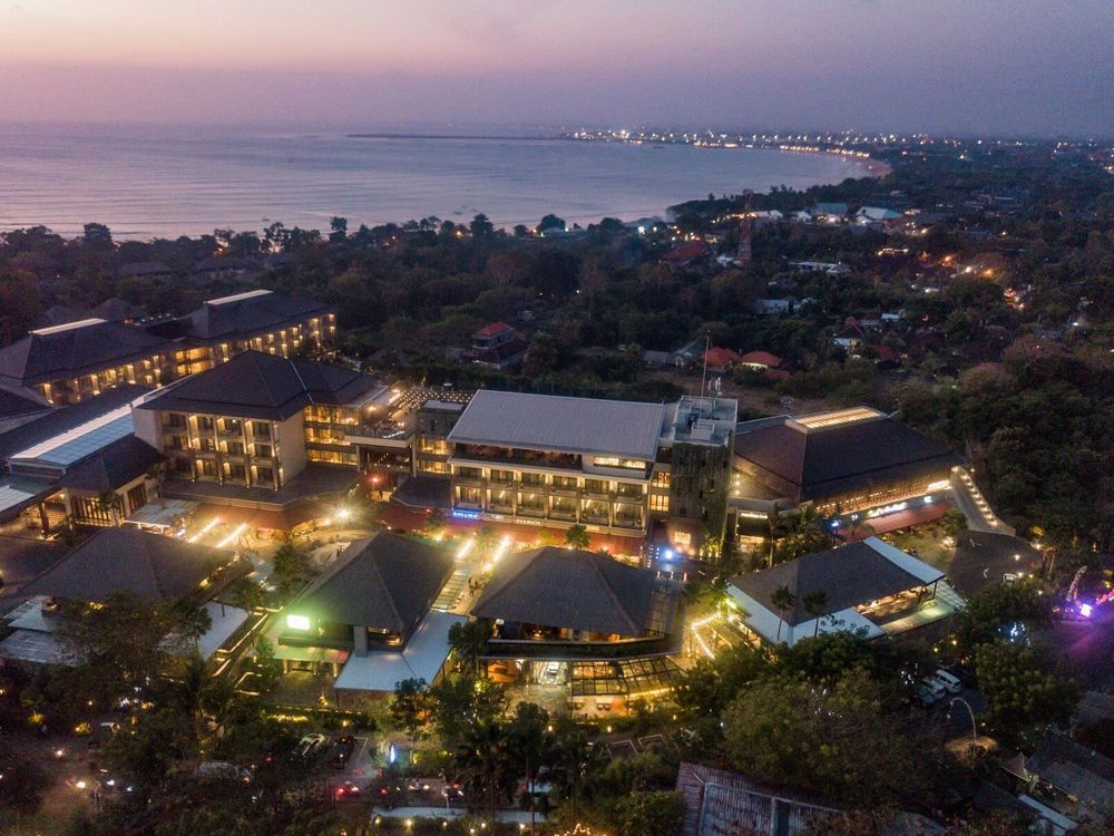 Samasta Lifestyle Village: Surga Belanja dan Kuliner di Tengah Kota