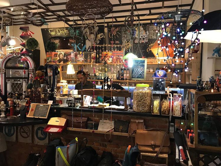 Rekomendasi Cafe di Batam yang Wajib Dikunjungi